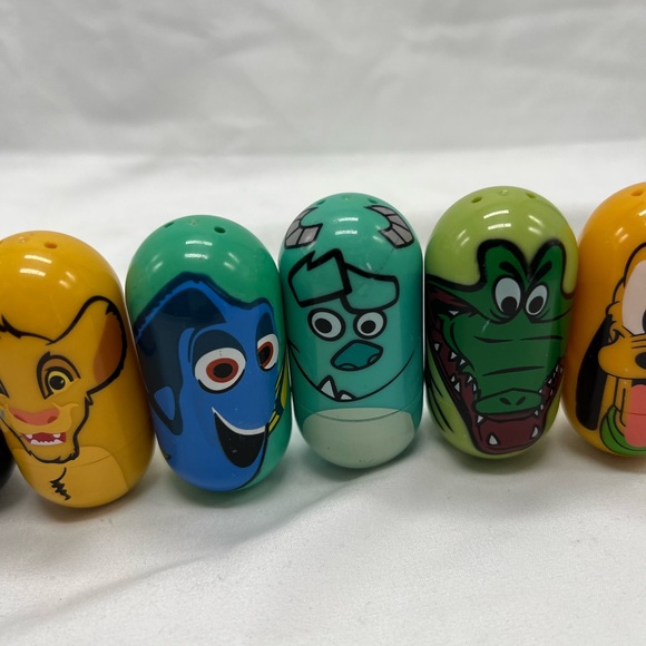 Disney | Toys | Kelloggs Cereal 2052006 Disney Wobblers Lot Of 2 | Poshmark